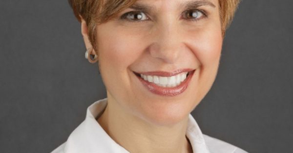 Lorna M. Breen: H κορυφαία γιατρός που φρόντιζε ασθενείς με κορονοϊό ...