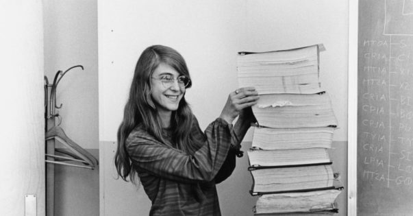 Margaret Hamilton: Η γυναίκα που οδήγησε τον άνθρωπο στο φεγγάρι ...
